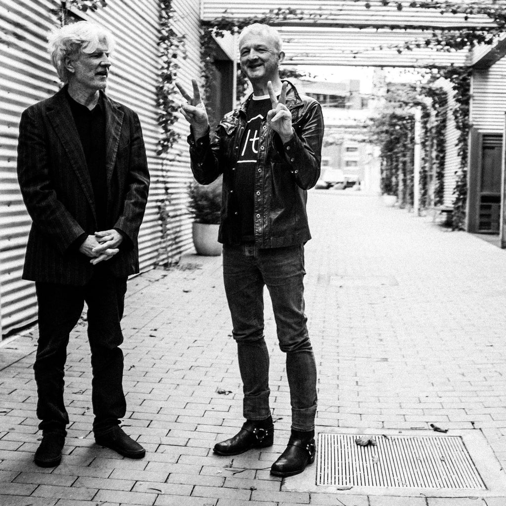 AT – Floating World Records